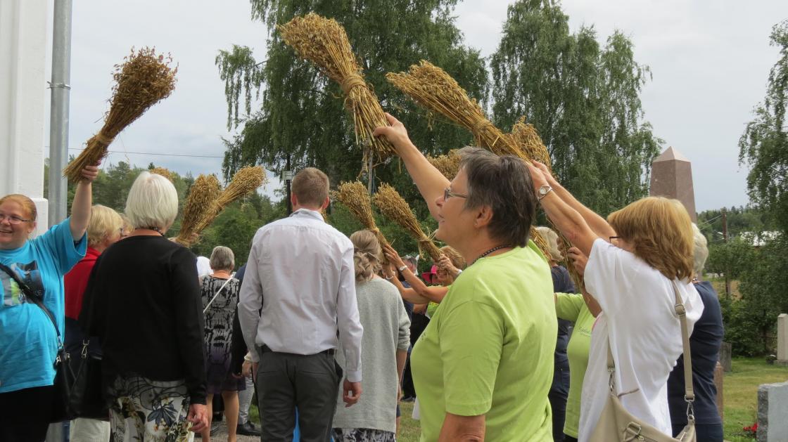 Gid de lenge, lenge, lenge leve må! | Bygdekvinnelaget
